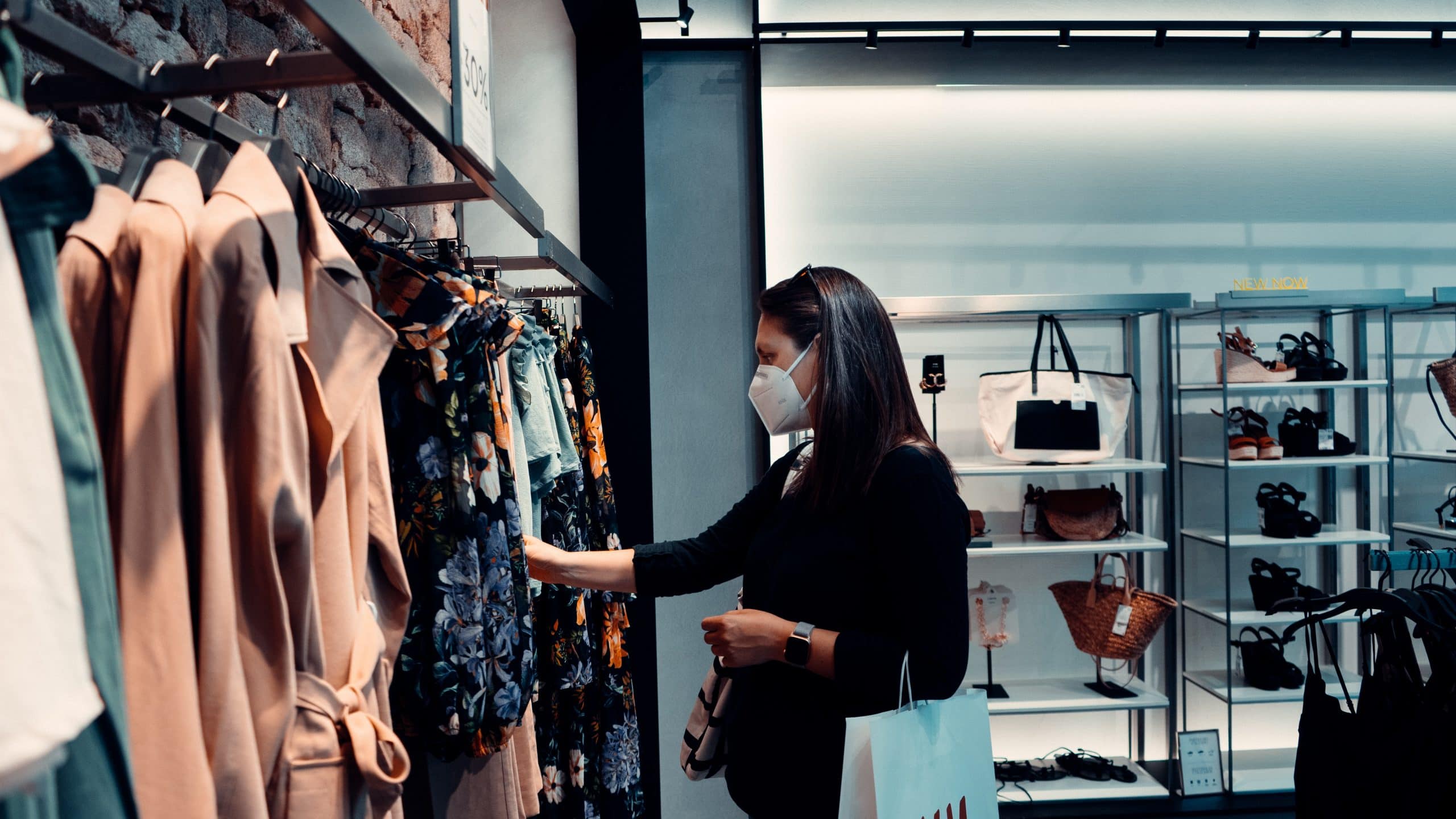 6 Benefits of Using Retail Pre-Employment Assessments - Cangrade